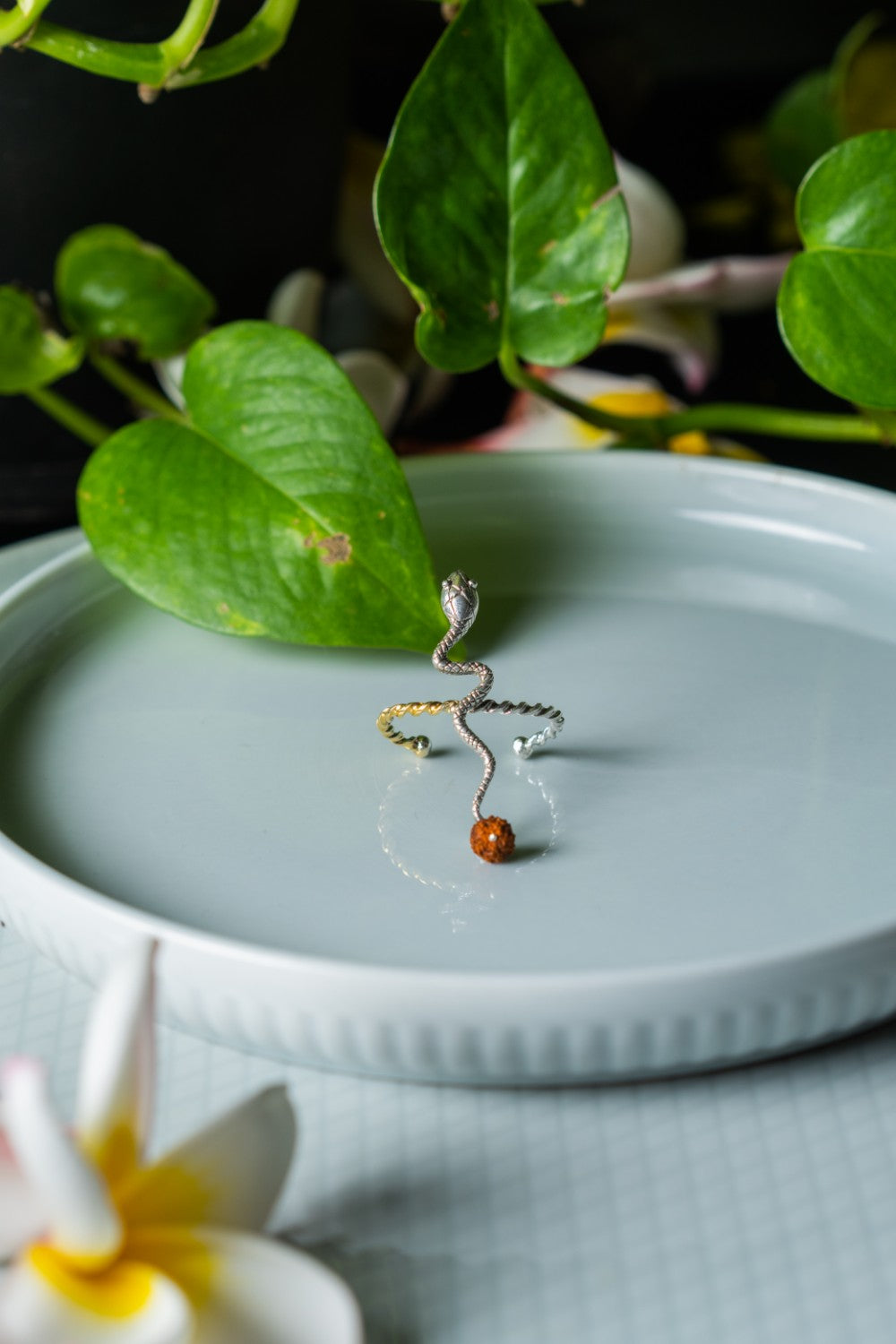 Vasuki Ring | Sheetal Zaveri by Vithaldas